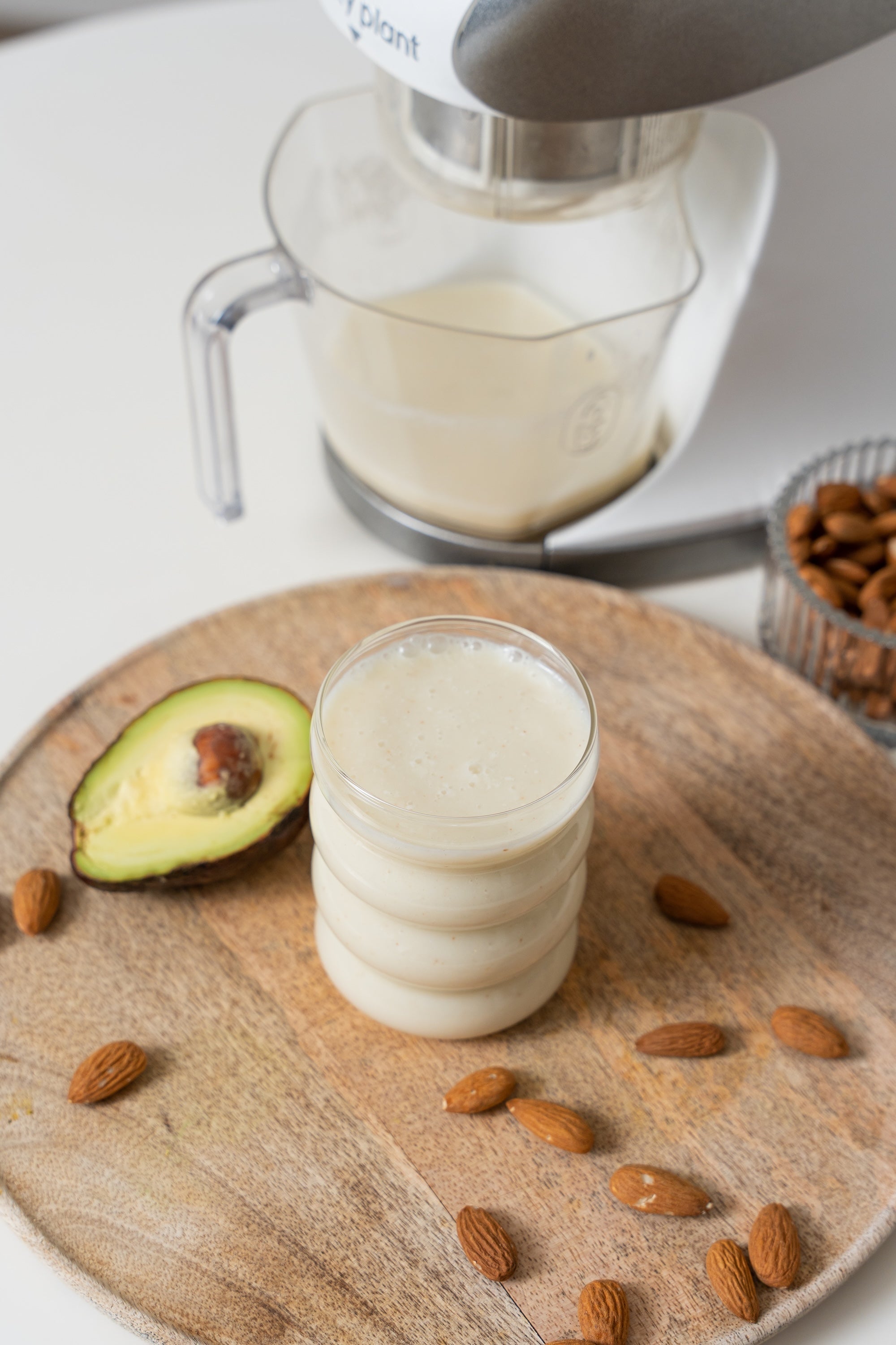 Almond Avocado Milk – milkyplant